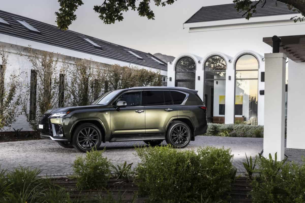 New Lexus LX: the ultimate luxury suv
